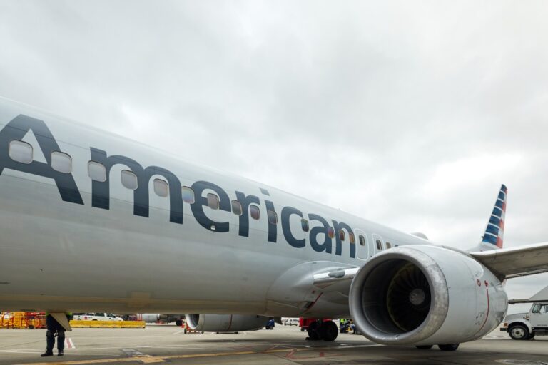 American Airlines AI Holds Flights for Late Passengers